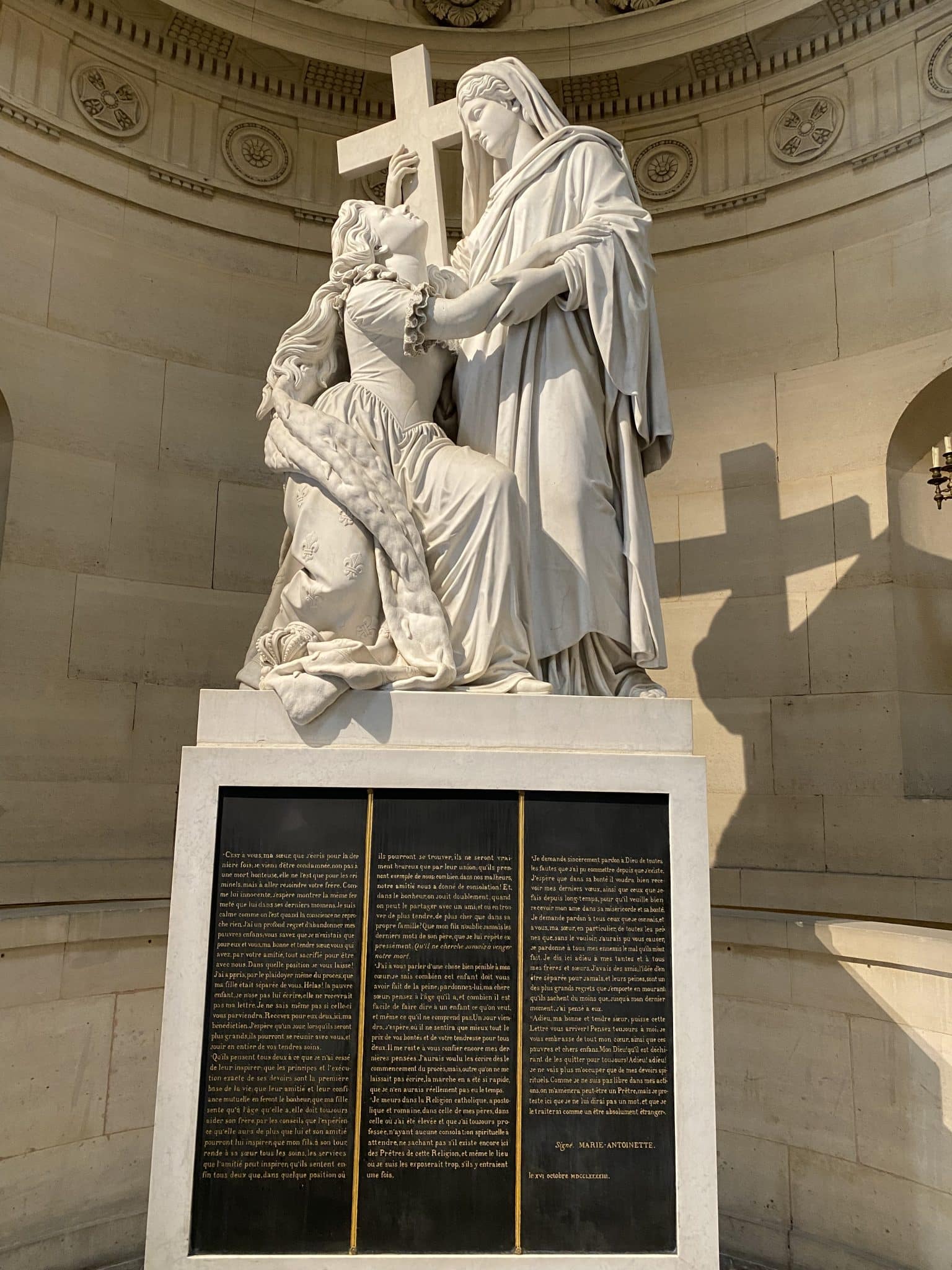 Où Est Enterrée Marie-Antoinette | La véritable histoire